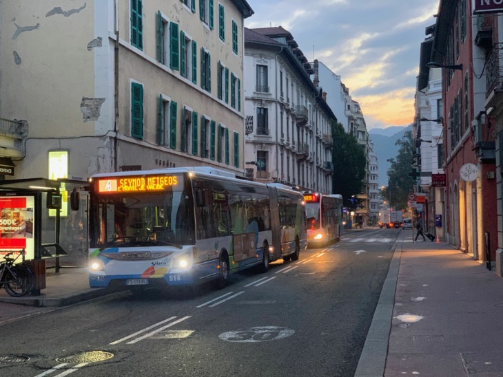 Non à la baisse historique de l’offre de bus Sibra dans le Grand Annecy ...